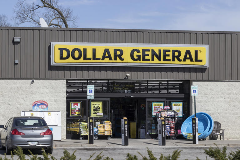 What are Dollar General's Easter Hours?