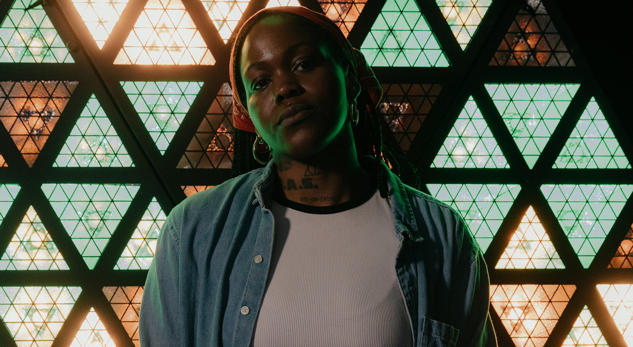 Lina Simons oltre Nuova Scena: «Sono una semplice artista, non mi piace ...