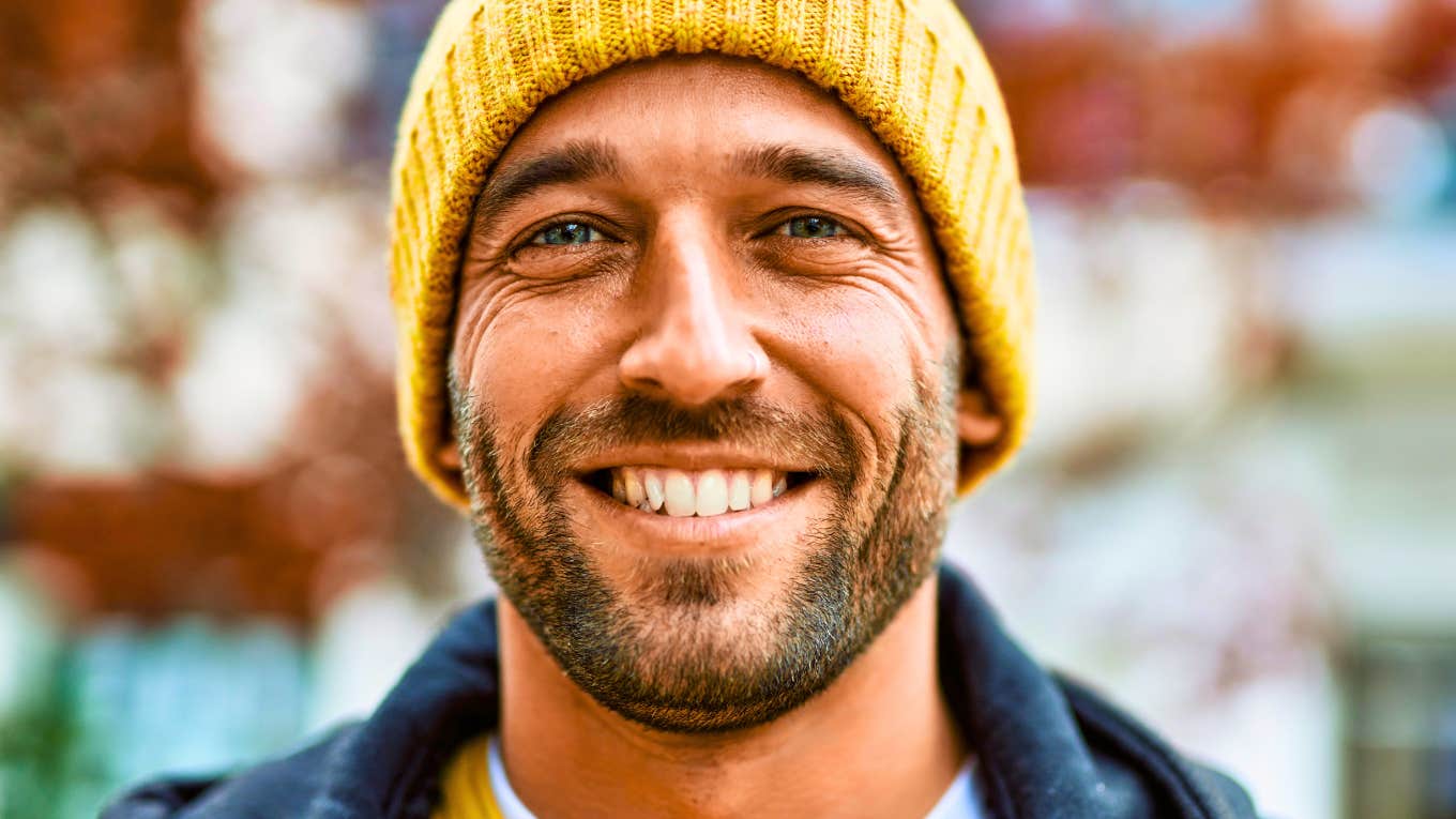 11 Signs Of A Simple Man Who Doesn’t Overthink Deeply About Anything