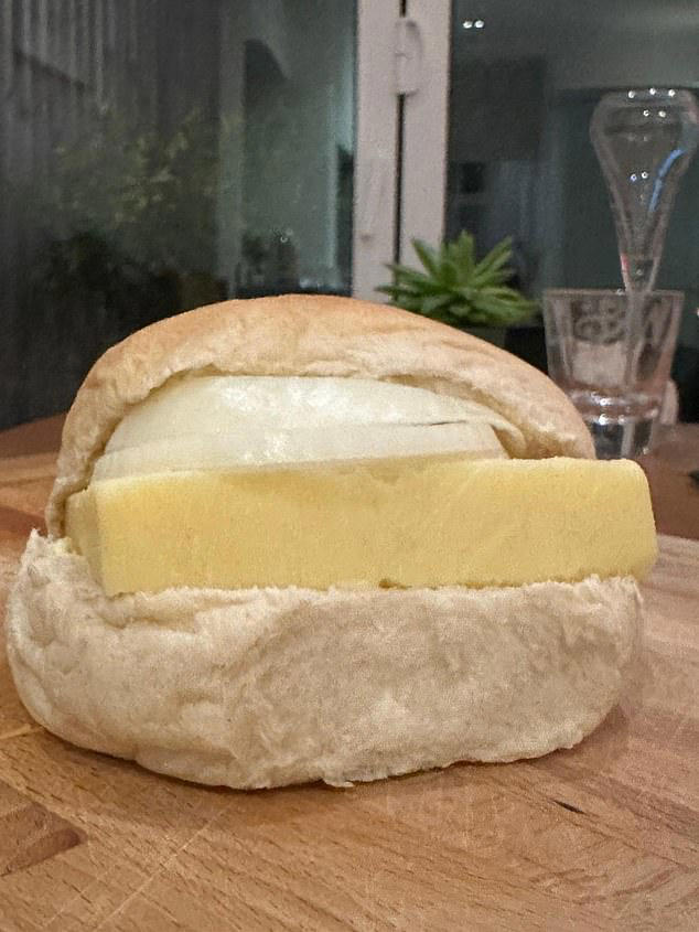 Pub goes viral for its 'disgusting' £3.50 5-inch cheese roll