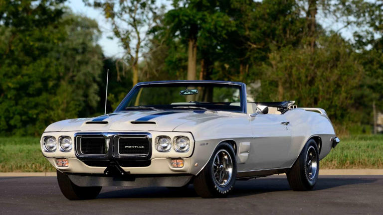 9 Muscle Cars So Rare Even Collectors Can’t Find Them