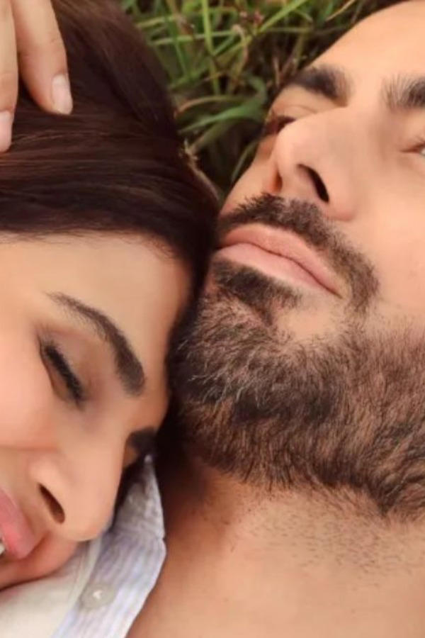 'Romance That Was Missing in Bollywood!' Fans Love Abir Gulal's New ...