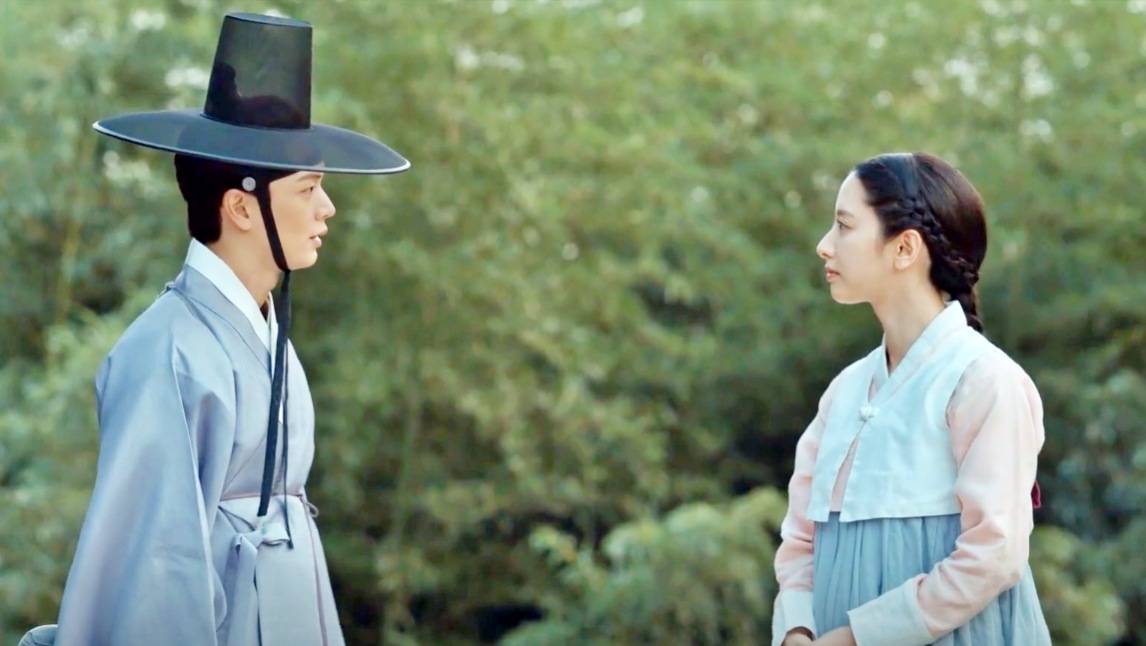 Phim Cung điện ma ám của Bona, Yook Sung Jae vừa chiếu đã gây sốt