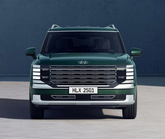 Hyundai's biggest SUV, the Palisade, gets a hybrid powertrain with 1000km range