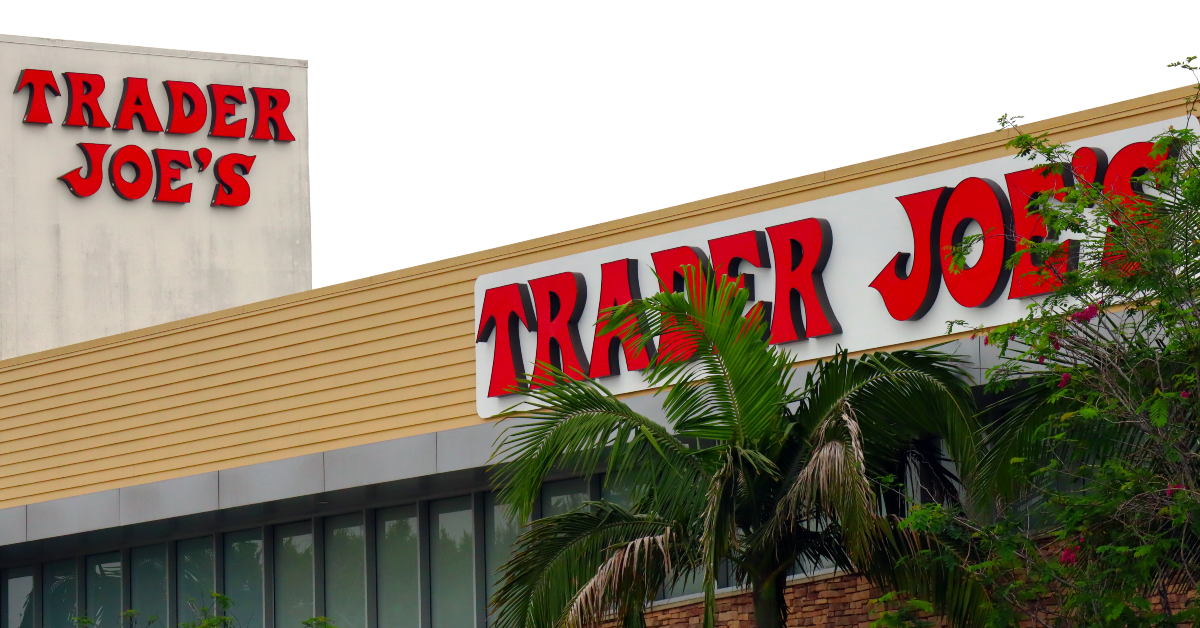 9 Major Complaints Trader Joe's Shoppers Have, According to Reddit