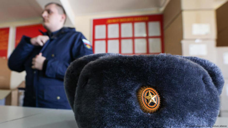 How Russia recruits soldiers in occupied Ukrainian territories
