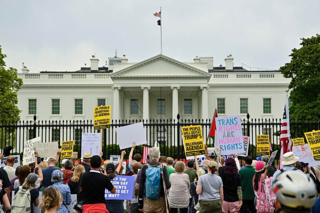 Anti-Trump Protesters Mobilize for Hundreds of Events via 50501 Movement