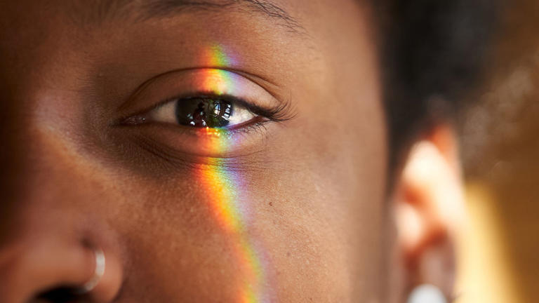 Scientists claim they've seen a 'jaw-dropping' new color, but you can ...