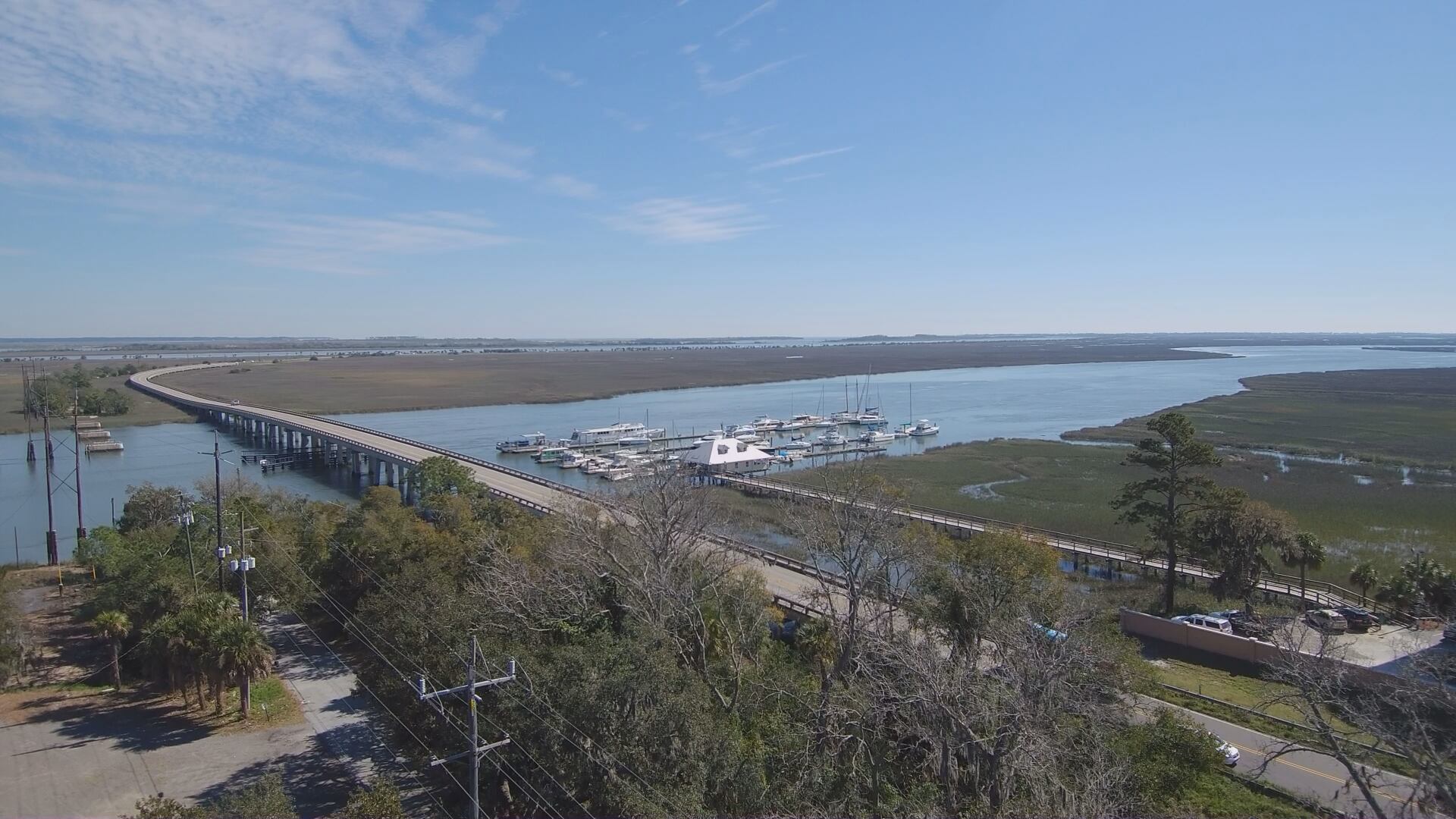 Crash on Bull River Bridge causing delays coming on, leaving Tybee Island