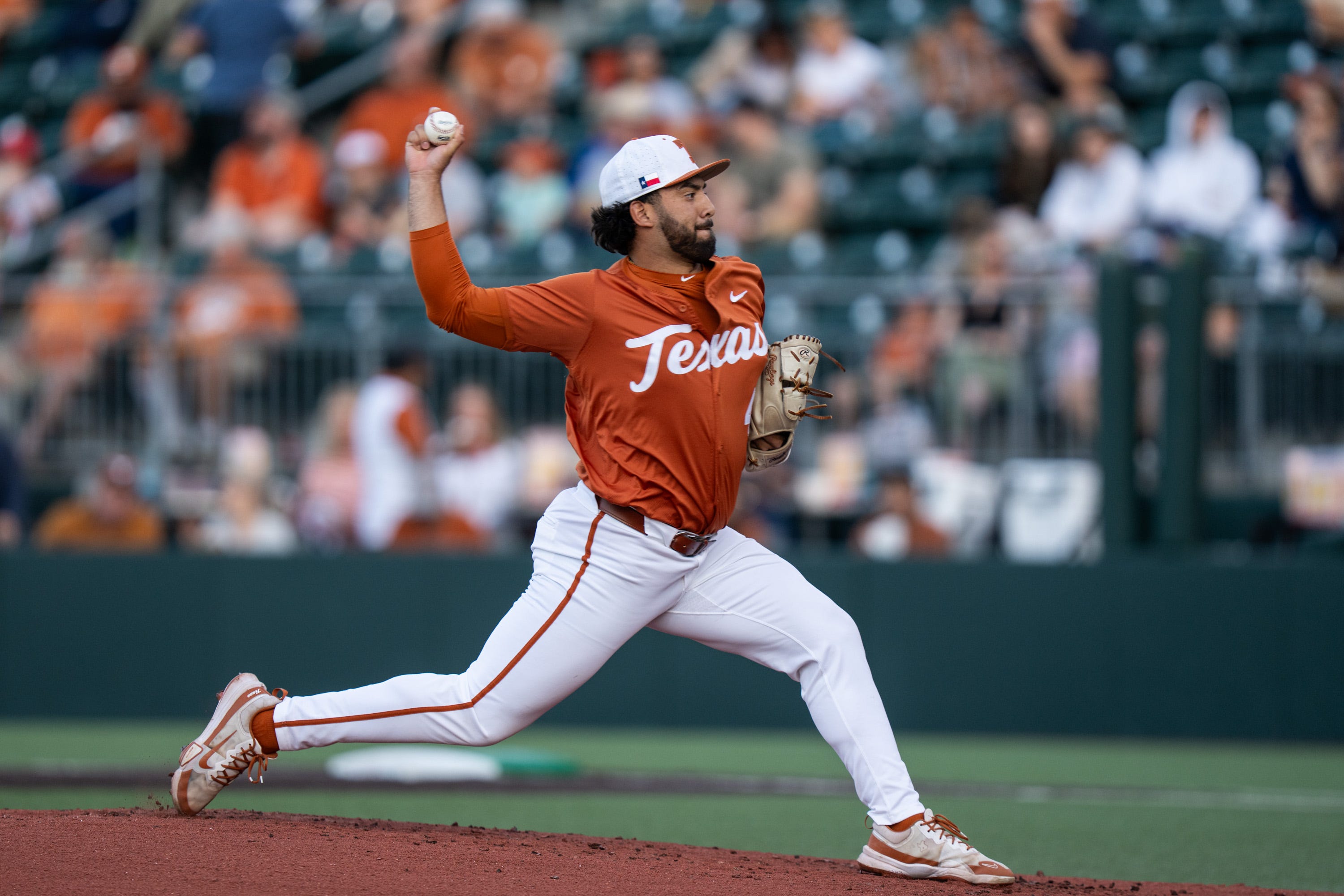 Texas baseball: Why did starting pitcher Ruger Riojas only last three ...