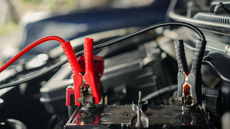 What Happens If You Accidentally Reverse Jumper Cables?