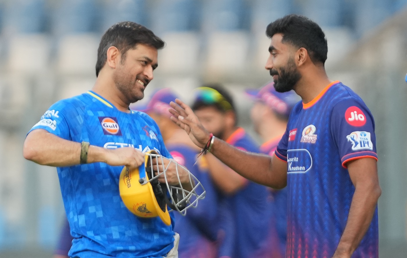 MI opt to bowl; CSK hand debut to teenager Mhatre