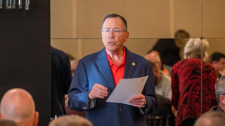 Dean does about-face with vote for school vouchers bill but says ...