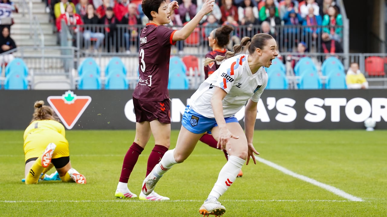 Montreal Roses FC defeats AFC Toronto as Tanya Boychuk scores franchise ...