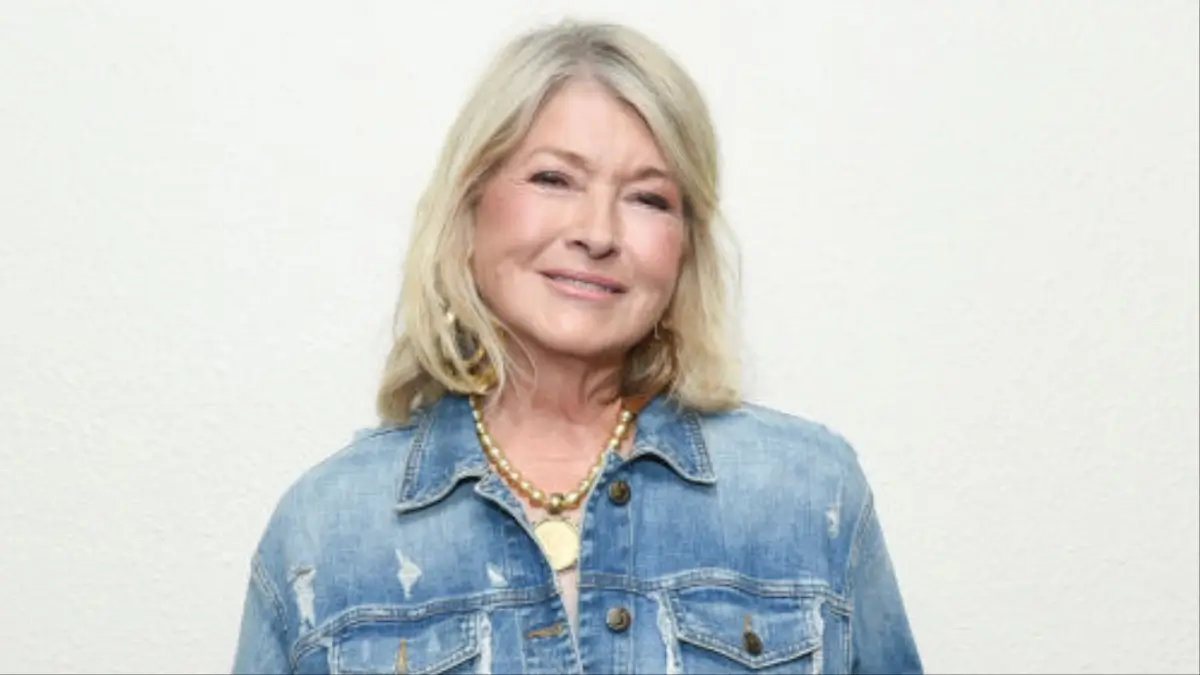 ‘That Looks Like a Completely Different Person’: Martha Stewart’s ...