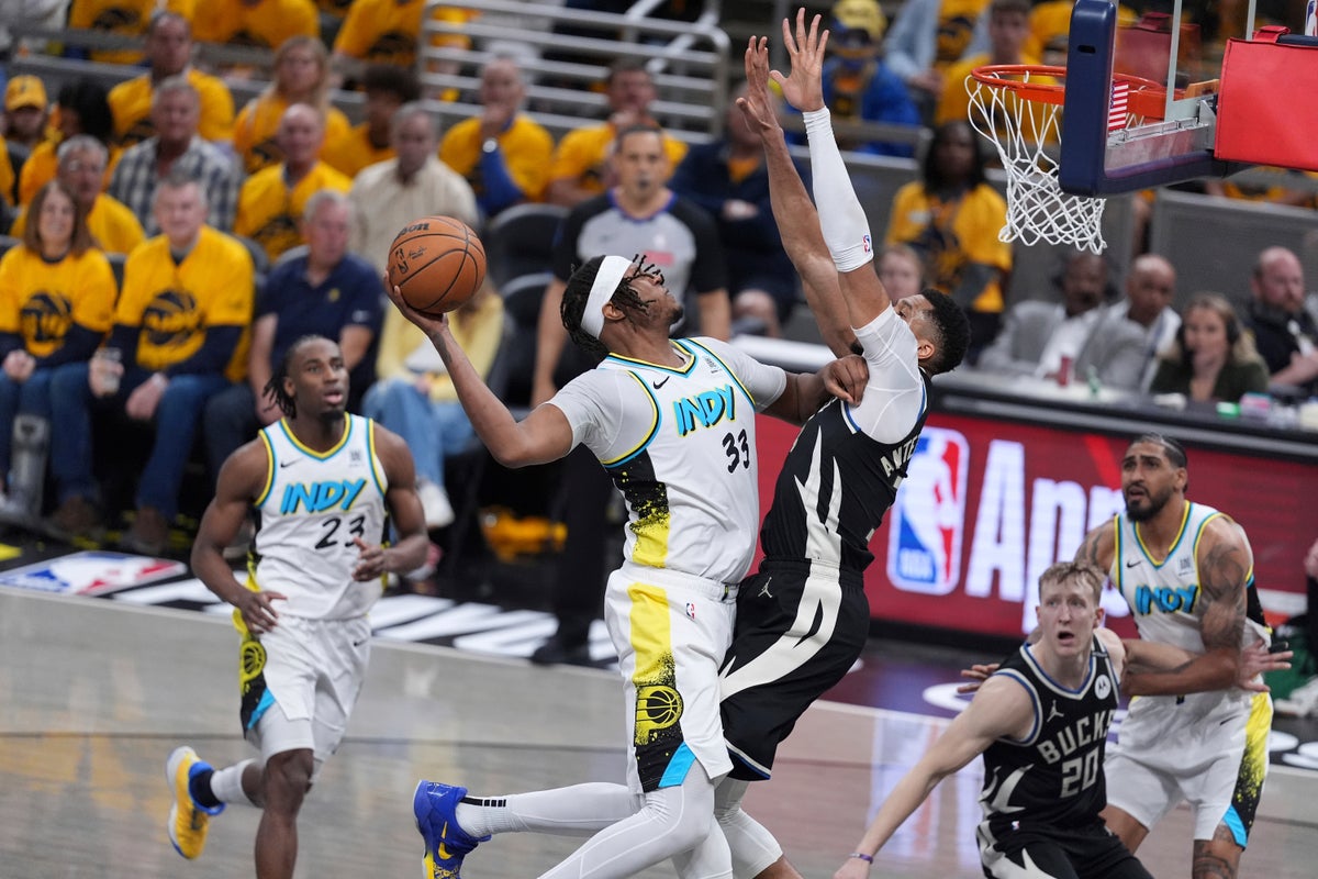 Siakam y Haliburton lideran victoria 117-98 de Pacers ante Bucks en ...