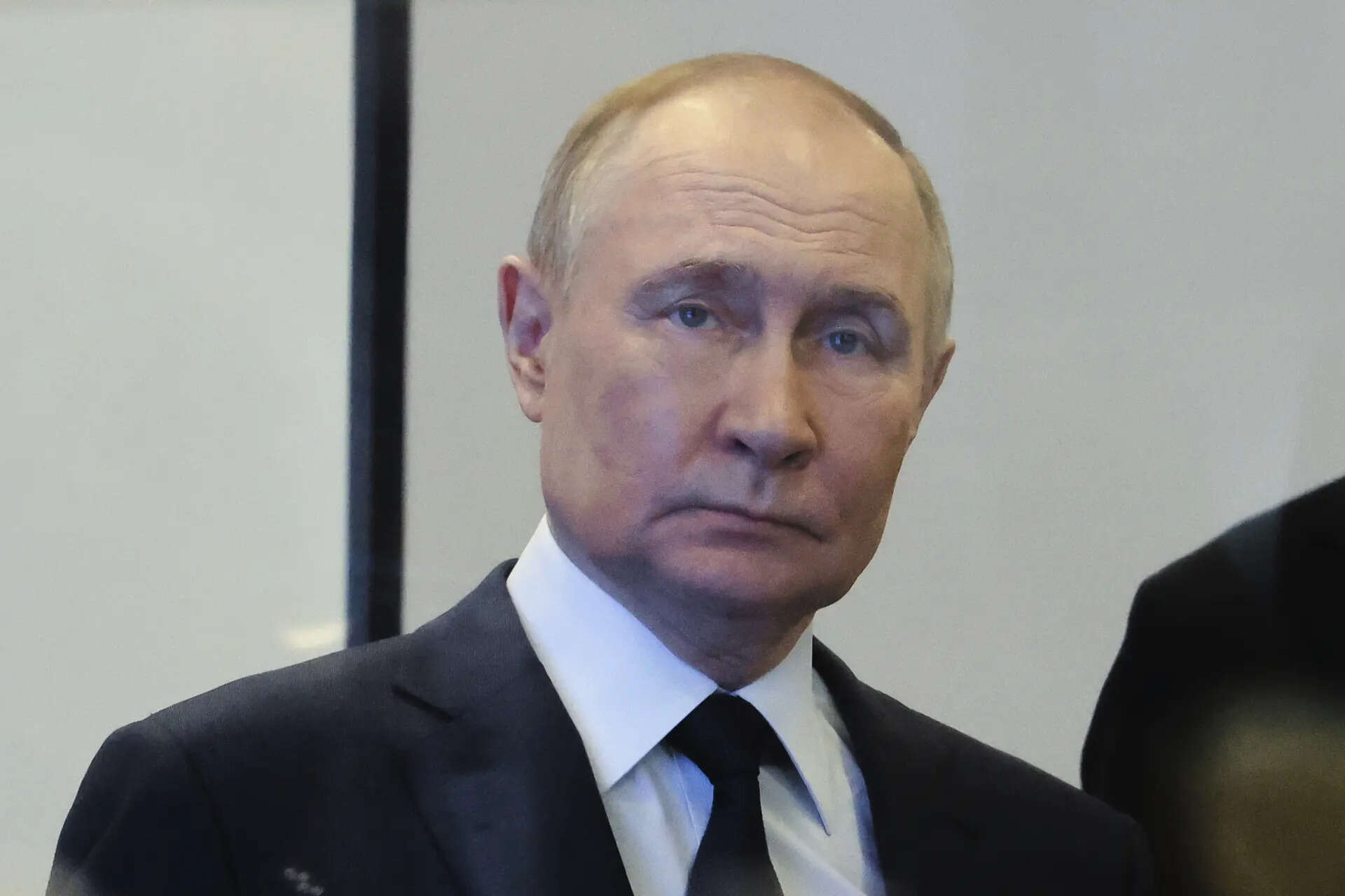 Putin announces 'Easter truce' in Ukraine; says Russia ready for 'fair ...