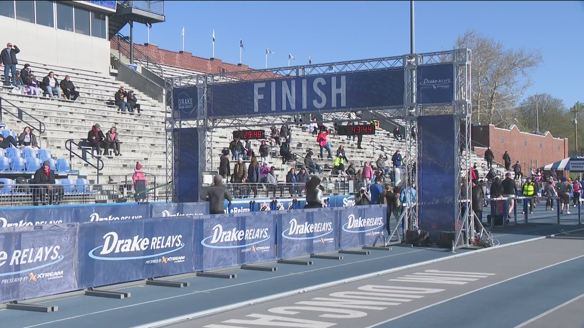 2025 Drake Relays kick off with the Drake Road Races