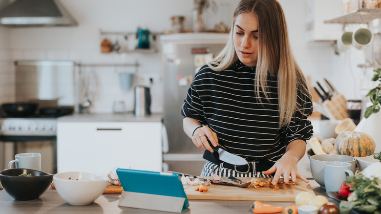 10 Cooking Tips Beginners Need To Know