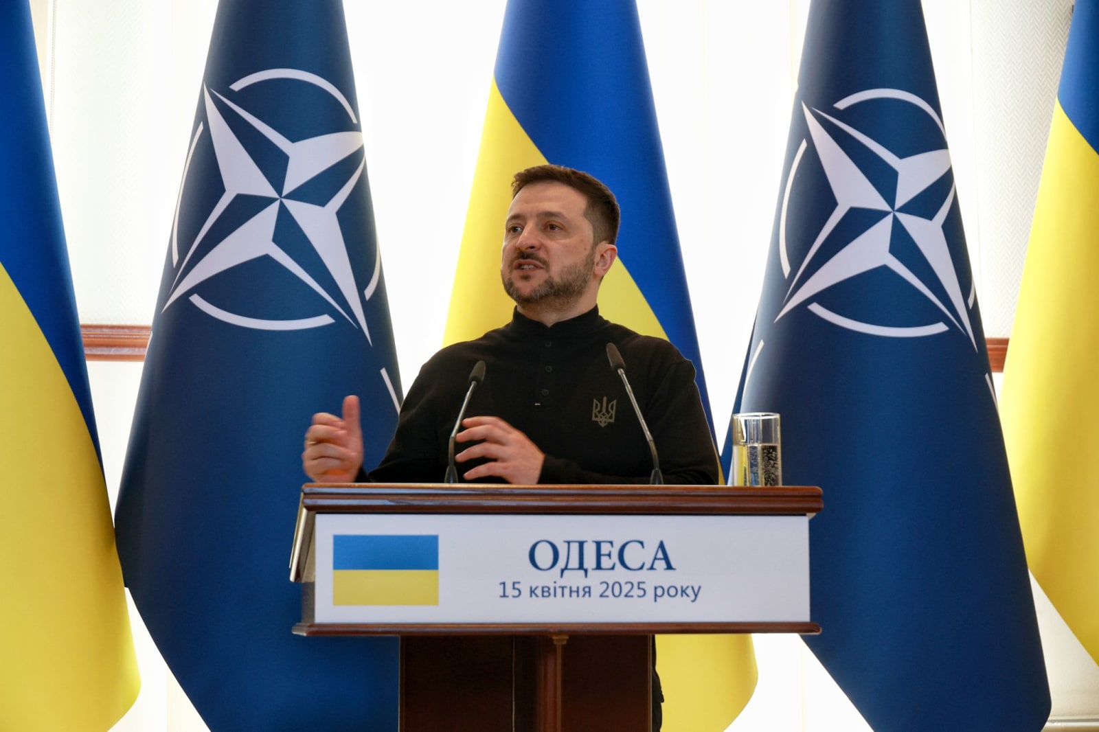 Zelensky reacts sceptically to Putin's Easter ceasefire