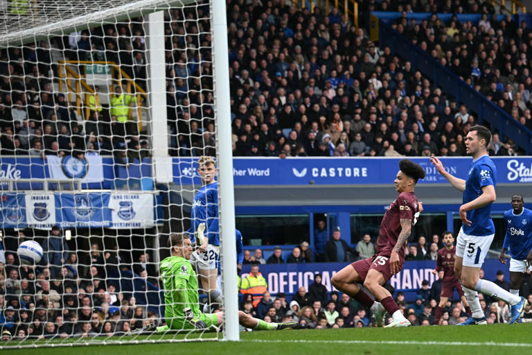 Everton player ratings vs Man City: 5/10 'all over the place' but so ...