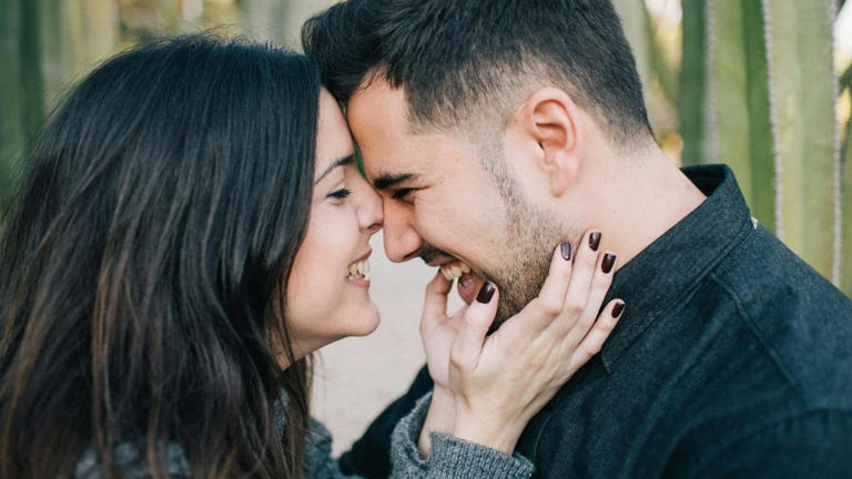 The Hidden Meaning When Your Partner Looks at Your Lips While Talking