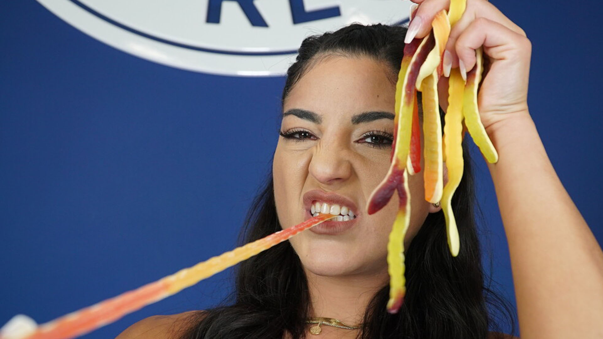 Leah Shutkever breaks two more food records and redefines competitive ...