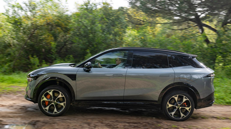 I've driven the ultra fast-charging Zeekr 7X – and it shows Chinese EVs ...