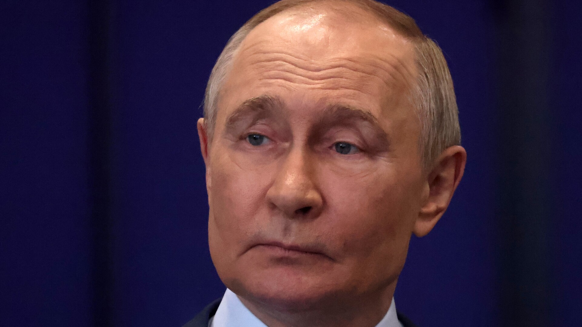 Putin declares one-day ceasefire amid Easter celebrations