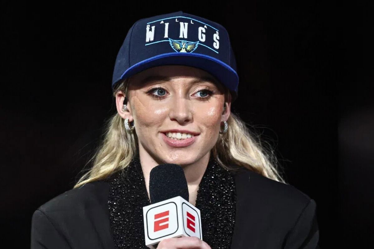 No Easy Way Out for Paige Bueckers to Win ROTY as ESPN Analyst Claims ...