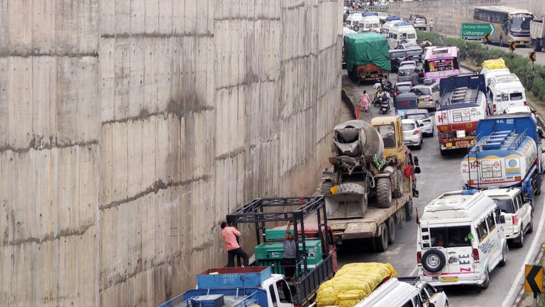 J&K rains: Traffic advisory issued as heavy rains block Jammu-Srinagar highway, trigger flash ...