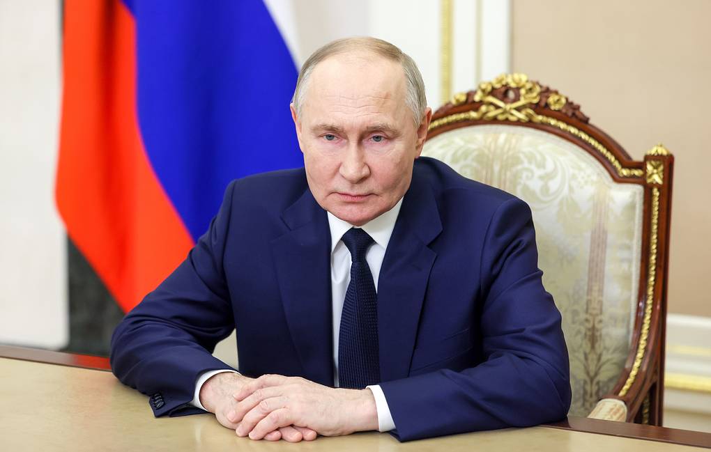 Russia's President Putin Declares Unilateral Easter Ceasefire in Ukraine