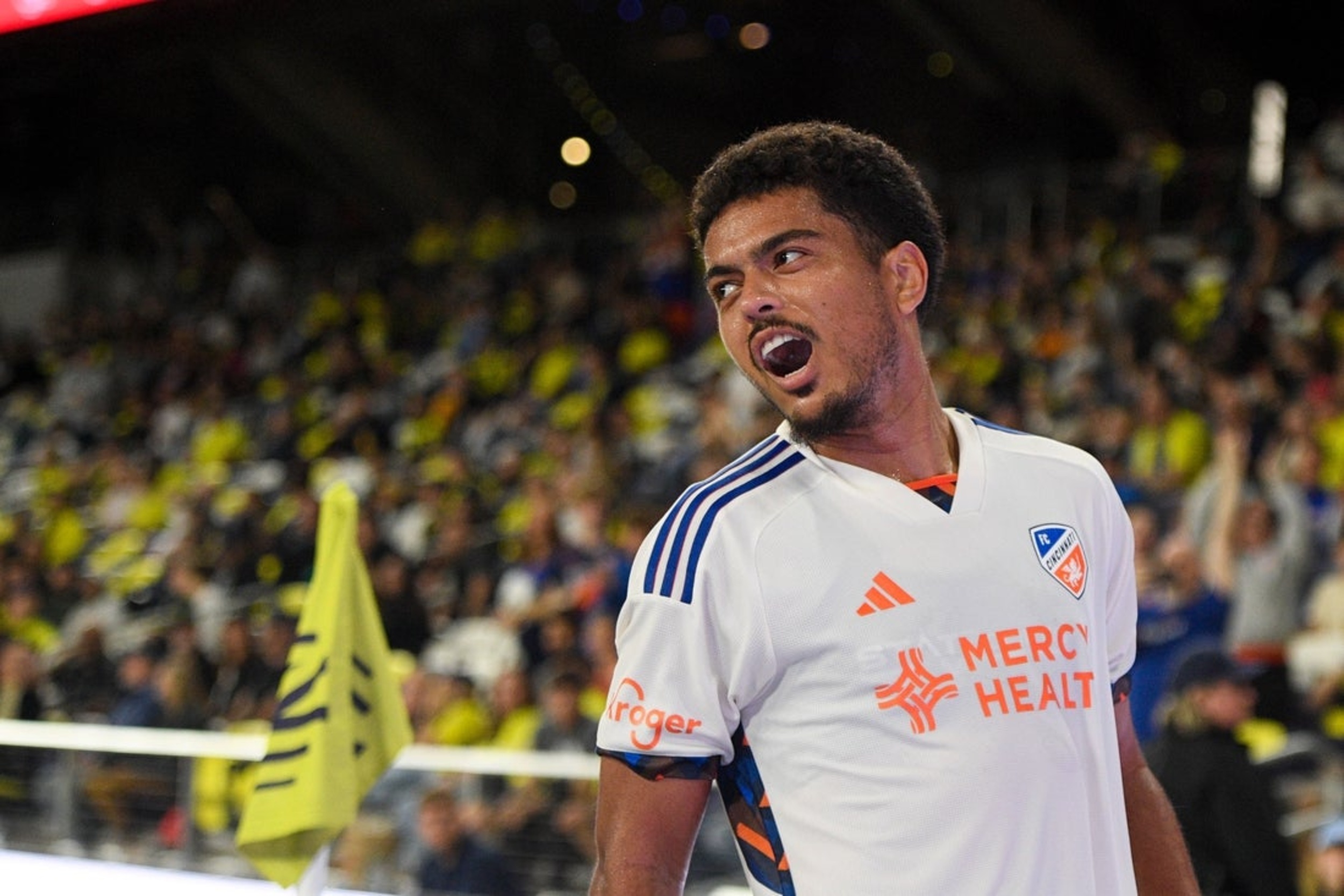 Evander scores twice as FC Cincinnati handles Chicago Fire