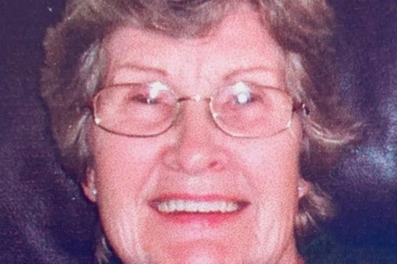 'Dearly loved' wife among 17 Leicester Mercury death notices this week