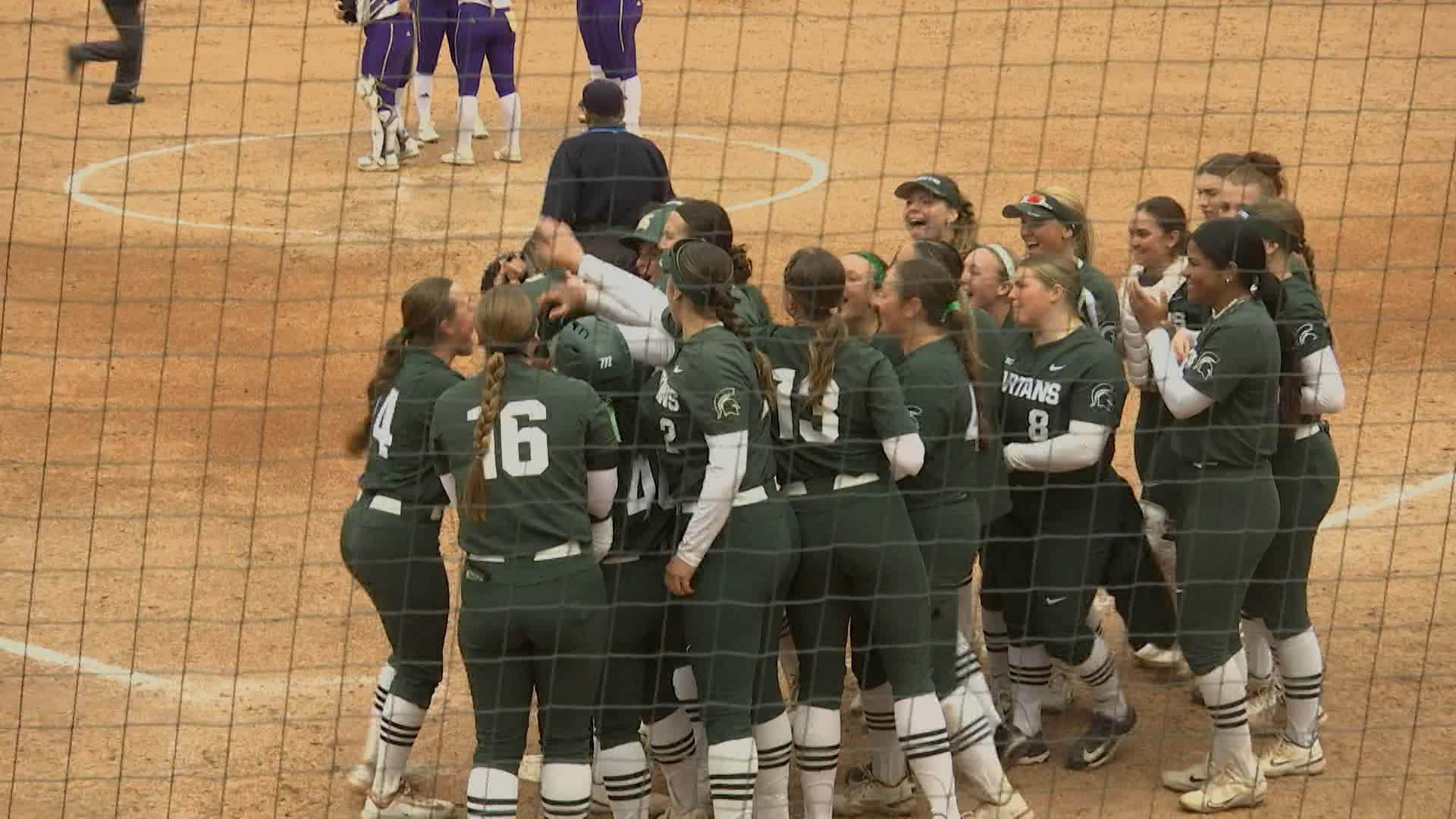 Michigan State softball takes down Washington 6-4
