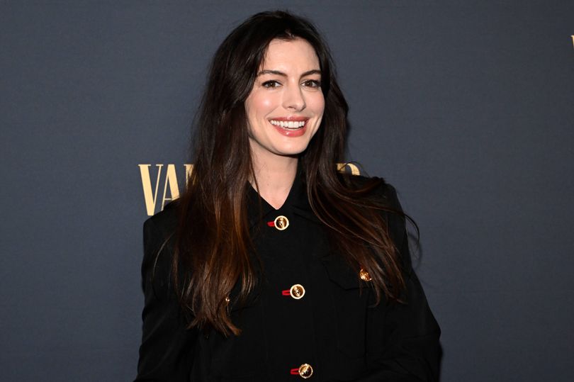 Only biggest Princess Diaries fans spotted blooper Anne Hathaway made ...