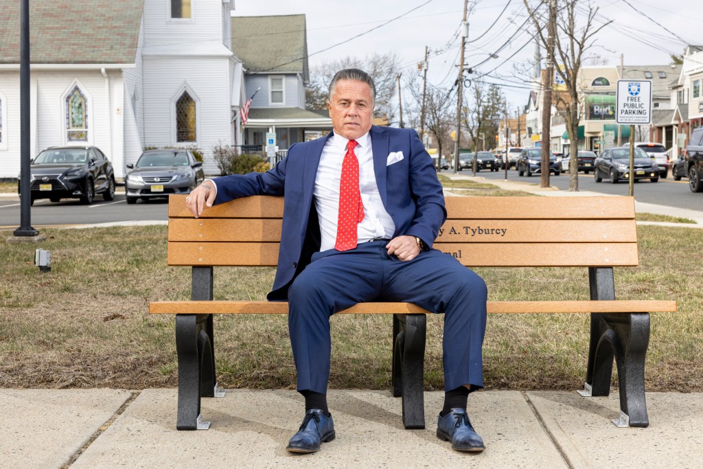 Mafia hitman-turned-pol John Alite heckled at NJ town hall meeting by ...