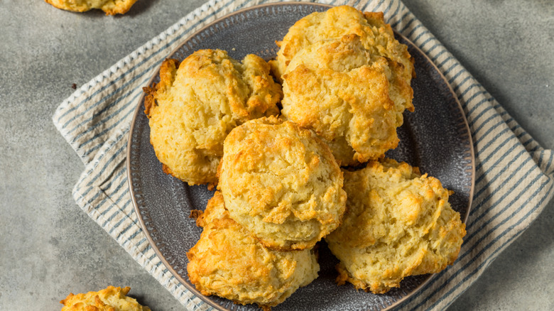 The Best Store-Bought Biscuit Mix Comes From A Popular Restaurant Chain