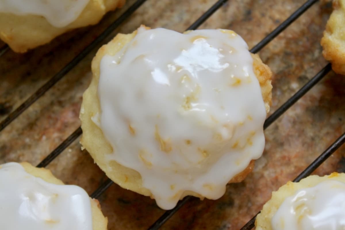 19 lemon dessert recipes that balance sweet and tangy