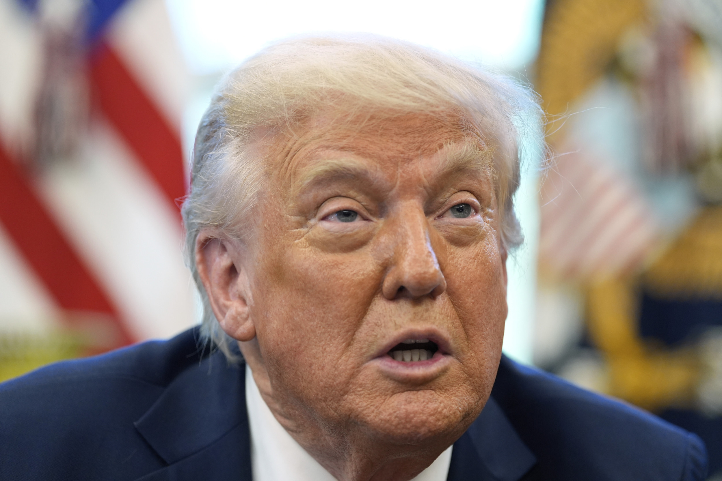 Donald Trump's Approval Rating on Economy Plunges to Record Low in Poll