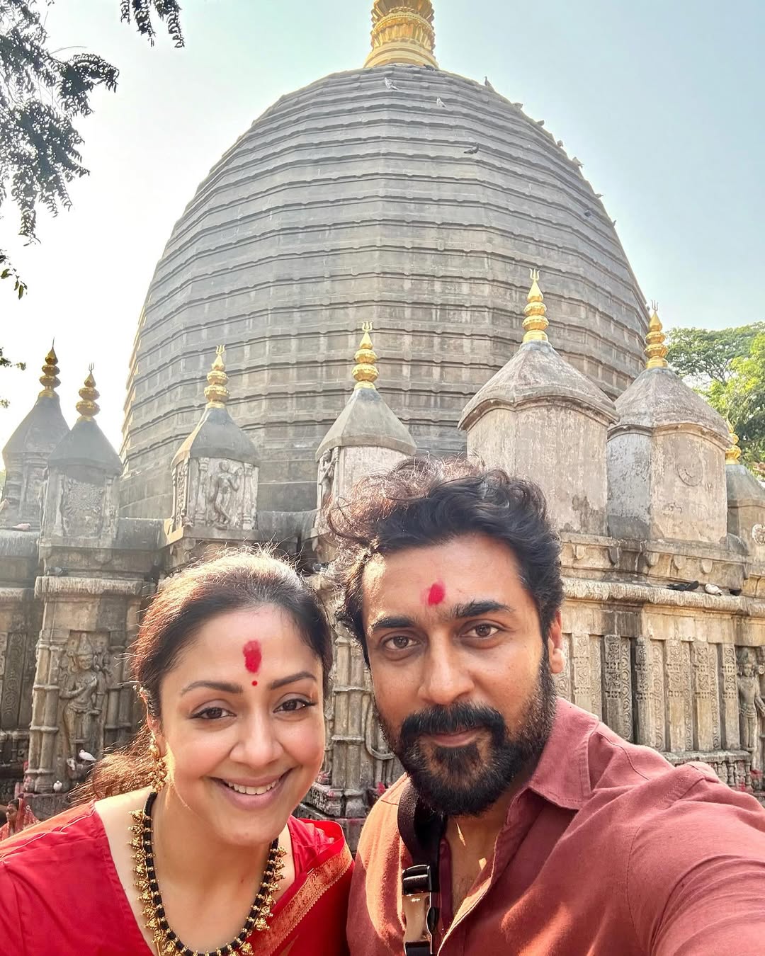 Suriya and Jyotika Seek Blessings At Kolhapur's Shakti Peethas Ahead Of New Projects. See Pics