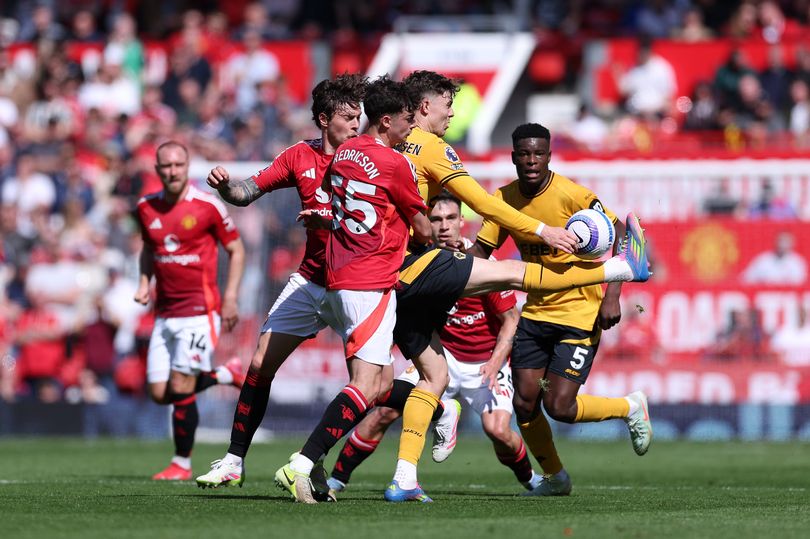 Manchester United player ratings vs Wolves with two 4/10s but ...