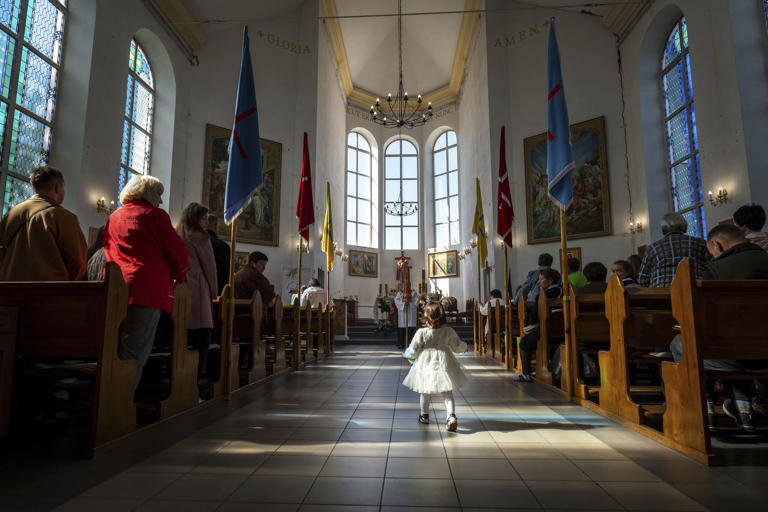 Easter celebrations around the world, in photos