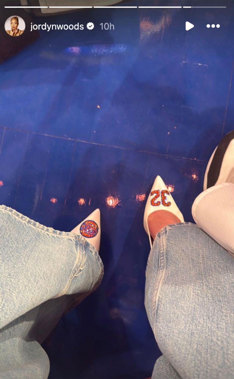 Karl-Anthony Towns’ girlfriend, Jordyn Woods, stuns in custom Knicks ...