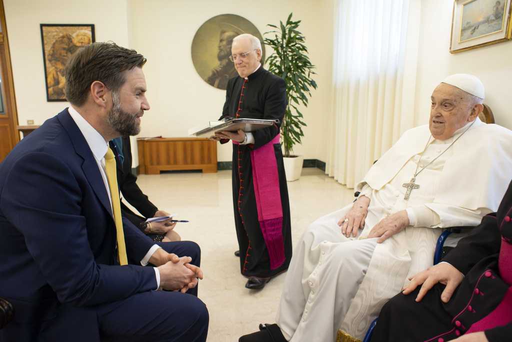 Vance meets Pope Francis on Easter Sunday after tangle over migration ...