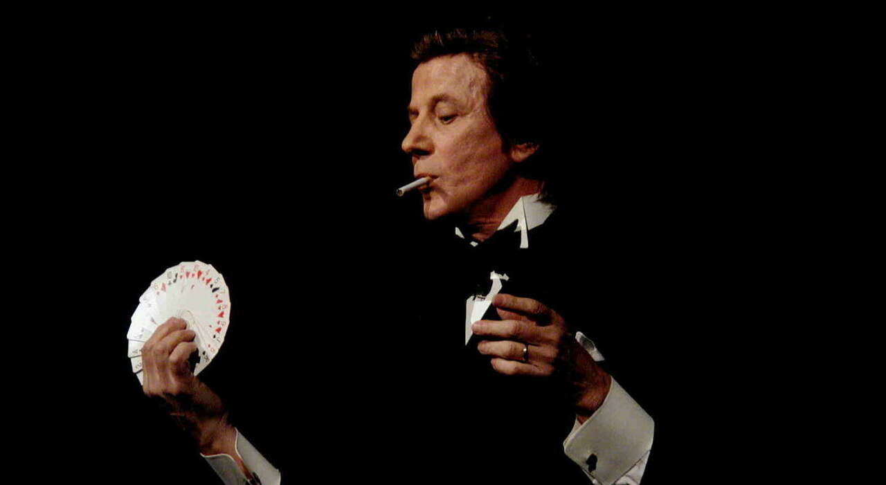 Mago Silvan a Domenica In, chi è l'illusionista? Il vero nome, i ...