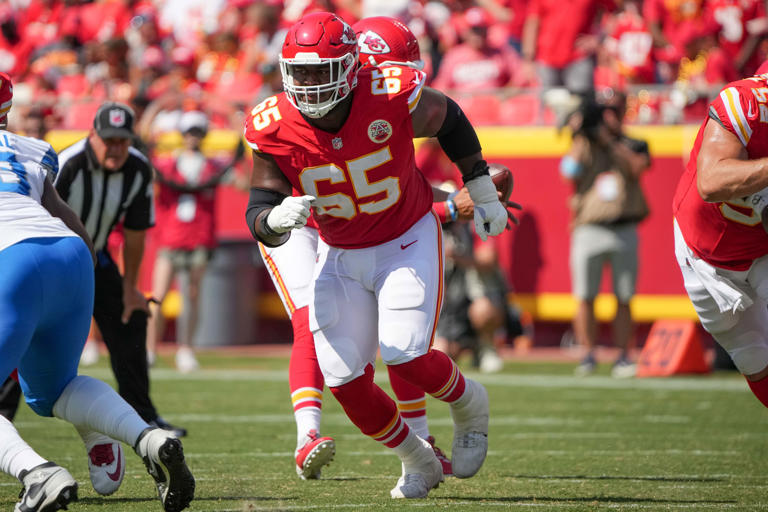 Trey Smith injury update: Latest status report, news for KC Chiefs OL ...