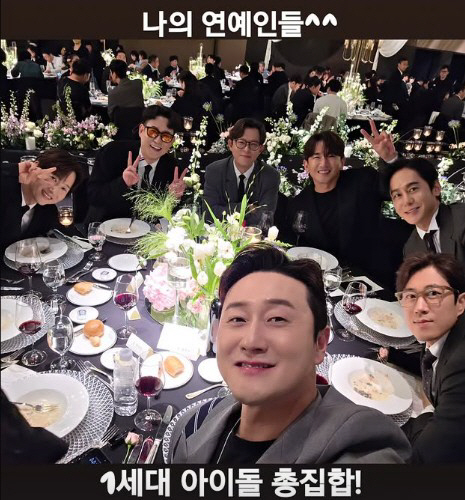 Kim Jong-min's wedding, H.O.T., Shinhwa, and SECHSKIES all gathered...a legendary celebration scene