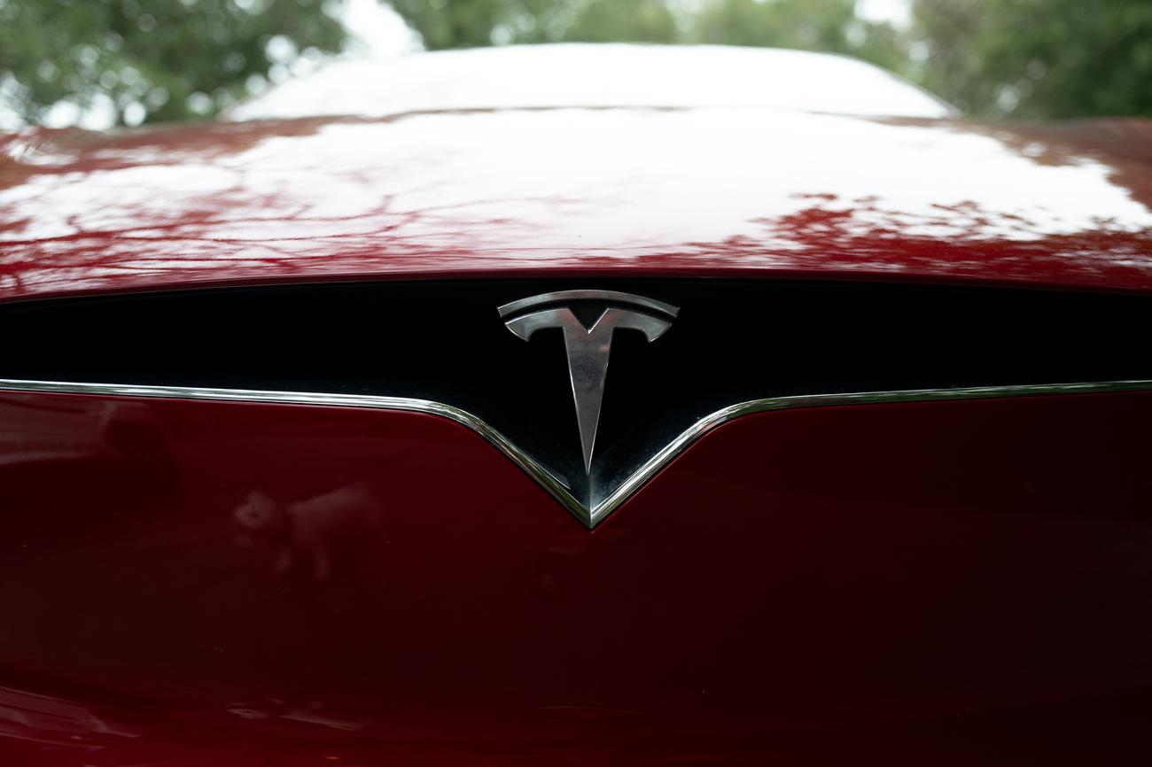 Fiery Tesla Crash Kills Man in Walnut Creek on Saturday