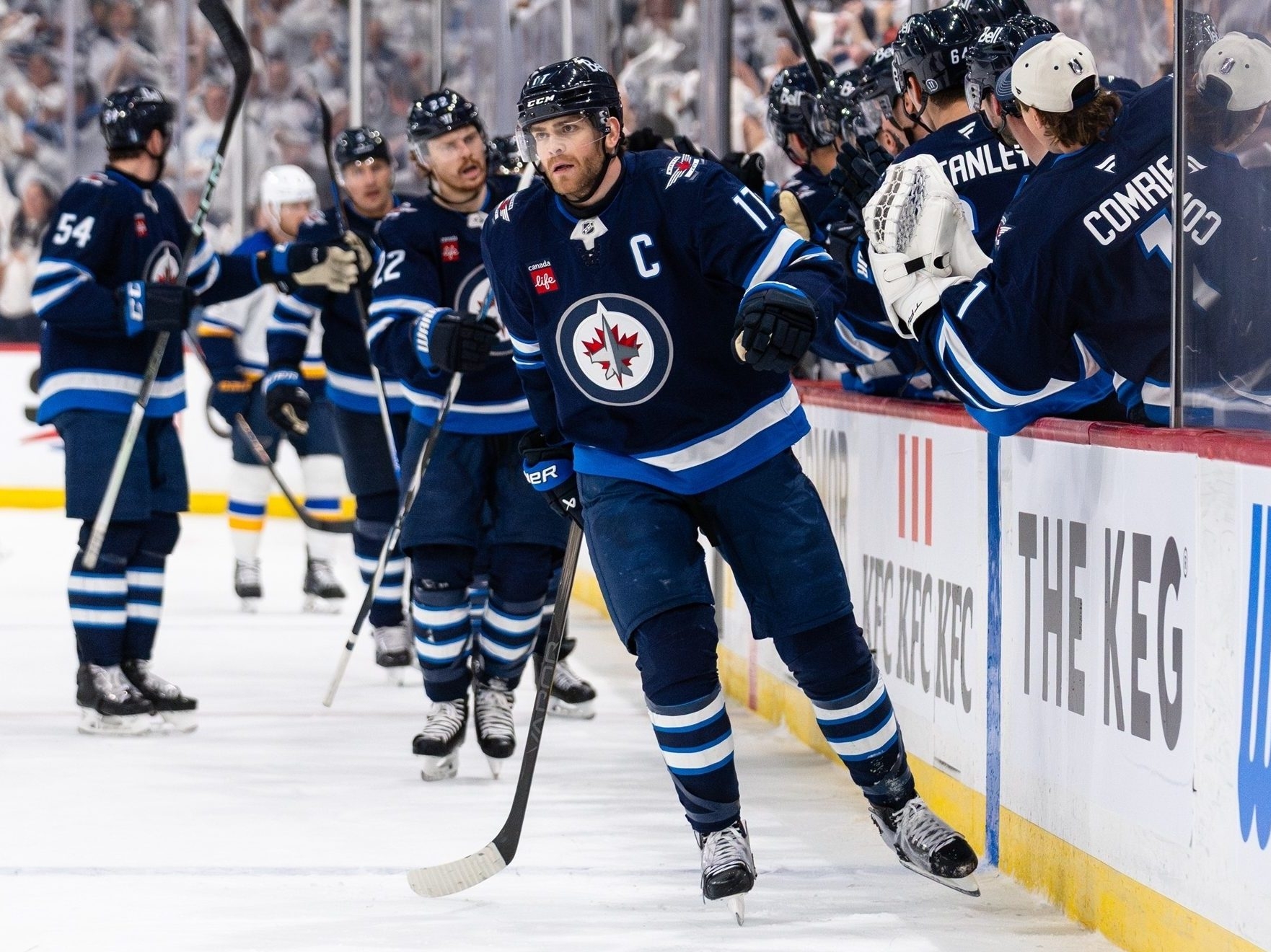 HAL'S KITCHEN: Restaurants and bars excited with Jets in playoffs